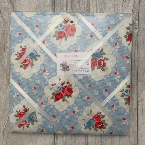 Painted door wedges | Tilly's Barn